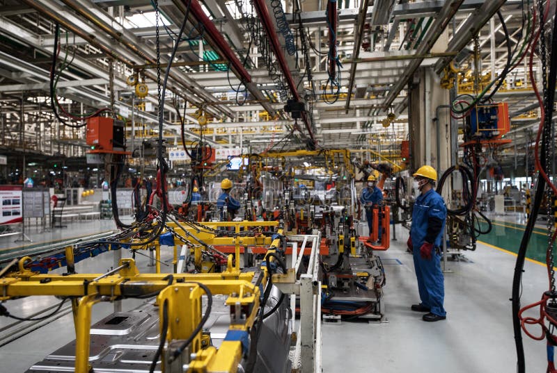 Workers in Machinery Factory in China. Editorial Stock Image - Image of ...