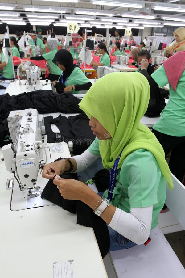 Workers editorial photography. Image of wonogiri, company - 65511927