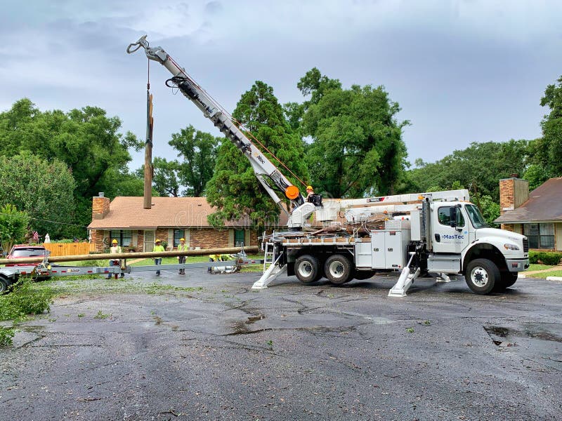 Workers Replacing a Power Pole Editorial Photo - Image of maintenance ...