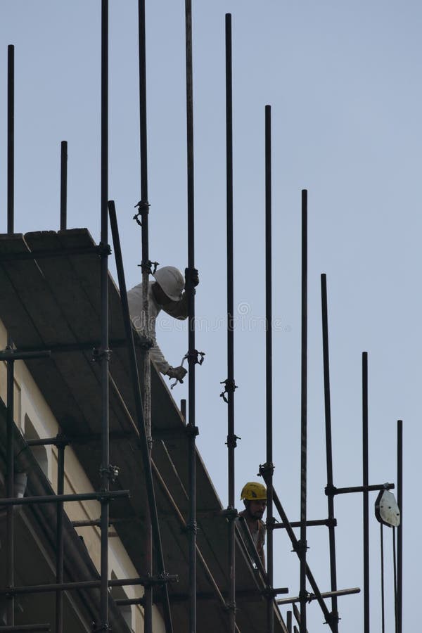 Workers in Construction Site Mounting Scaffolding Editorial Photo ...