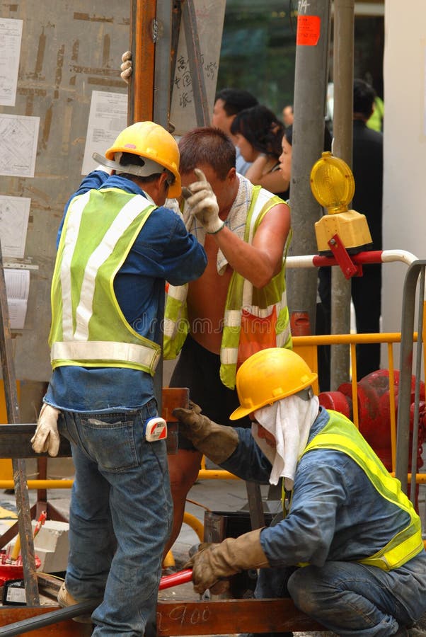Workers at Street Level editorial image. Image of streel - 1104060