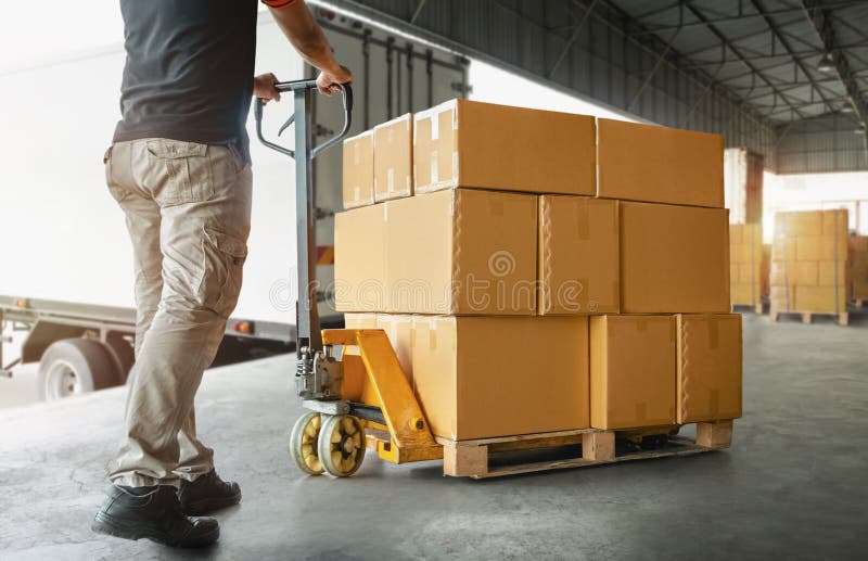 302 Workers Loading Cardboard Boxes Stock Photos - Free & Royalty-Free ...