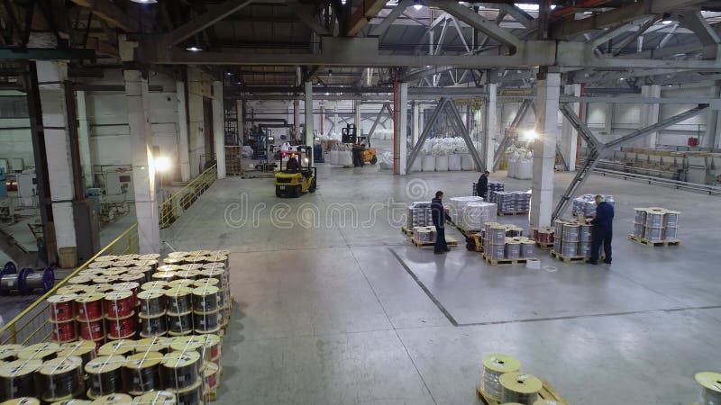 Workflow in a Warehouse, Active Work in a Warehouse, Forklifts in a ...