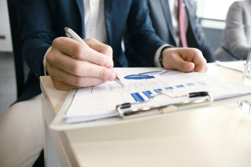 Working Business People Analyse High Performance Marketing Data. Stock ...