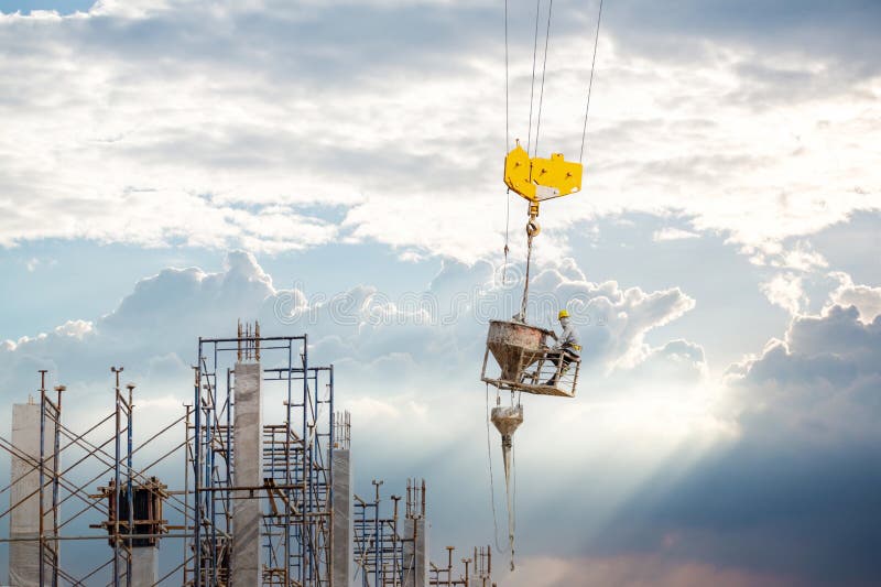 Working at Height Equipment with Bucket Liquid Concrete Container ...