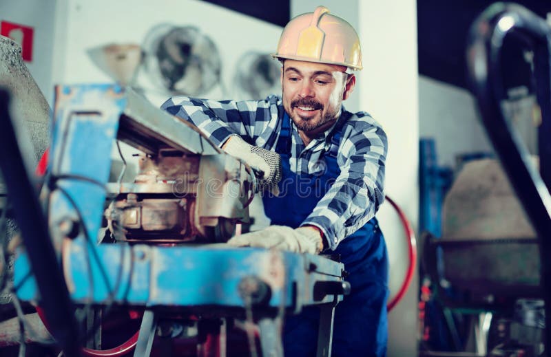 Working Man Practicing Disk Saw Machine Stock Photos - Free & Royalty ...