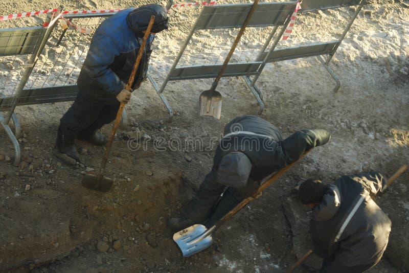 Working Men in the Form of Standing Around a Sand Pit Editorial Stock ...