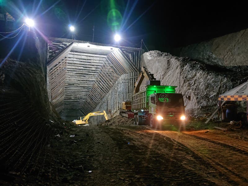 Working at Night in the Tunnel Editorial Stock Image - Image of night ...