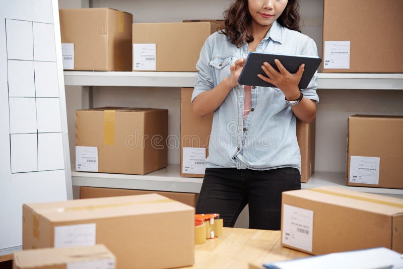 Working in post warehouse stock image. Image of distribution - 127950677