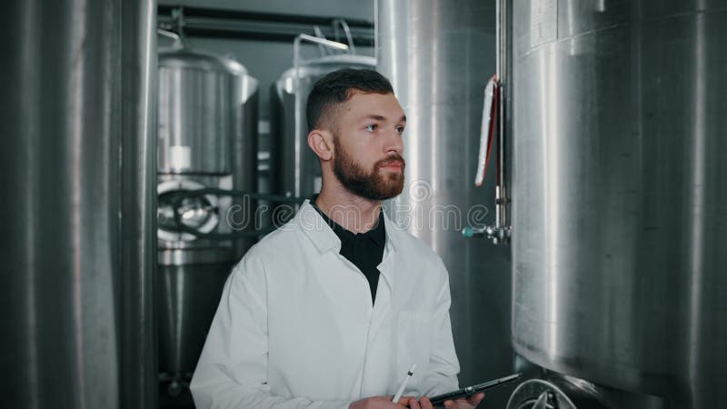 Workshop of Modern Food and Beverage Production, Technologist is ...