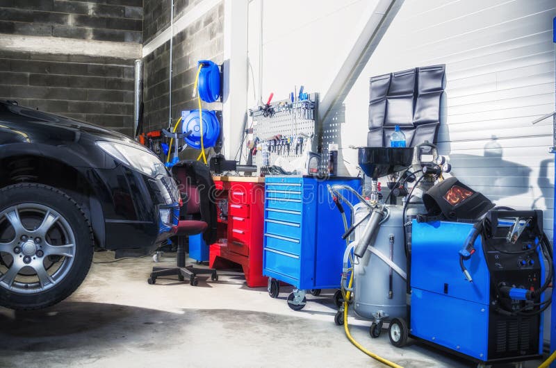 Workshop on Repair and Maintenance of Vehicles Stock Image - Image of ...