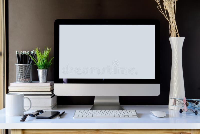 Mockup Desktop Computer Showing White Screen and Copy Space on Studio ...