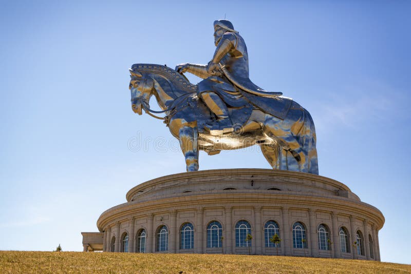 Het Grootste Standbeeld Van De Wereld Van Genghis Khan Redactionele ...
