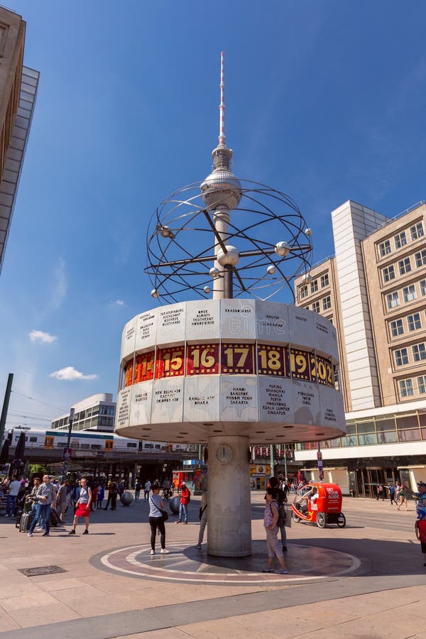 World Time Clock on Alexander on a Sunny Day Editorial Photo - Image of ...