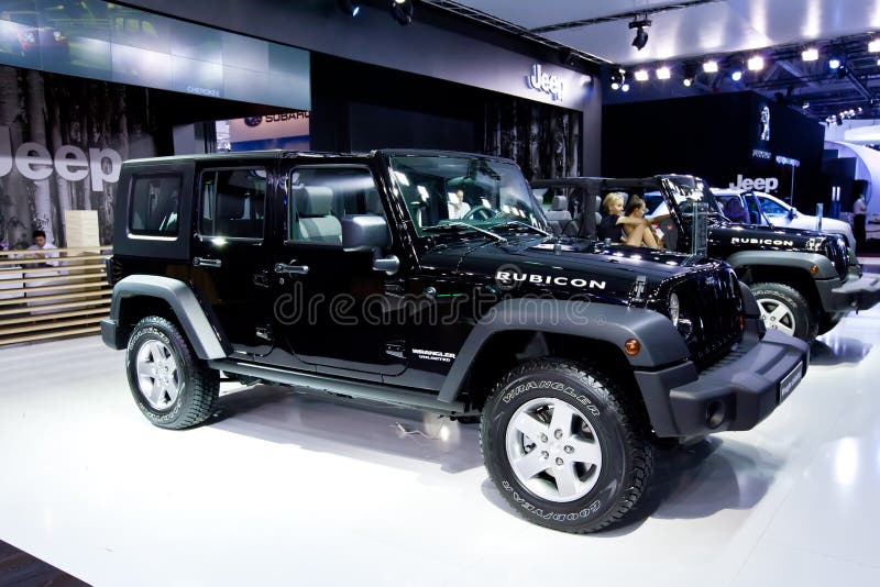 Carro Preto Lexus GX 460 Do Jipe Imagem Editorial - Imagem de lâmpada ...