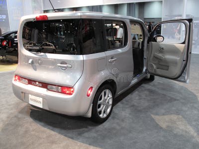 Wrap Around Rear Window editorial photography. Image of nissan - 12836787