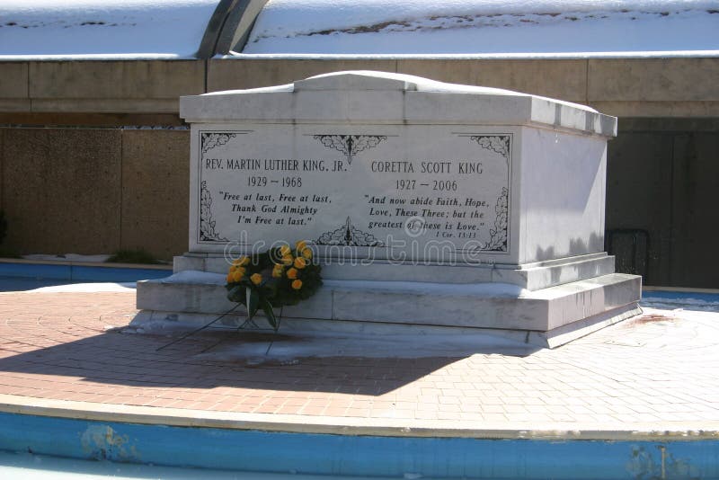 Grave Site of Martin Luther King, Jr. and Coretta Scott King Editorial ...