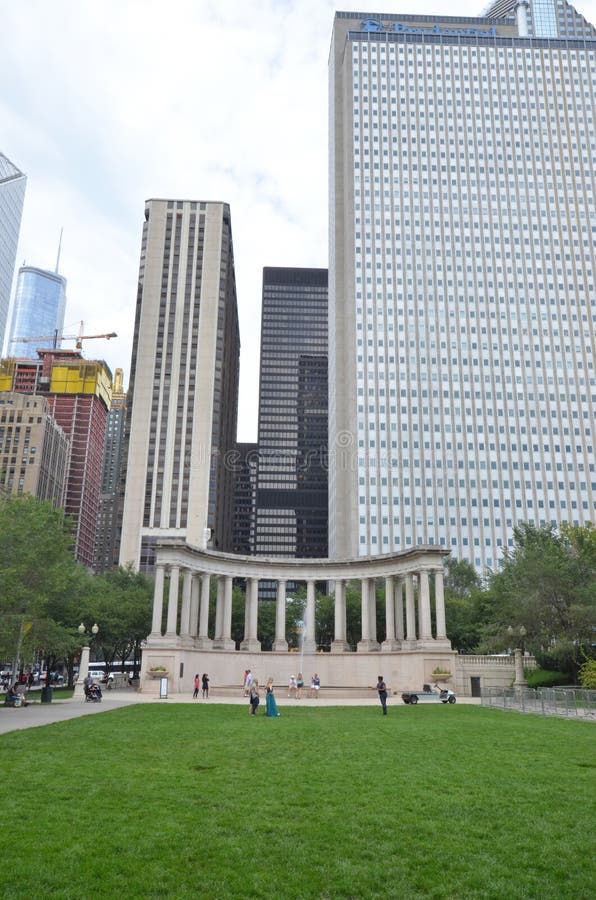 Wrigley Square editorial image. Image of chicago, wrigley - 59679950