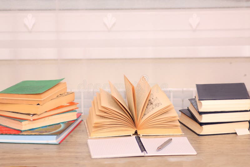 Write a Scientific Article. Write a Publication in a Newspaper Stock ...