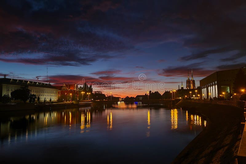 Wroclaw, Poland, August 14, 2022: Beautiful Night City Wroclaw ...