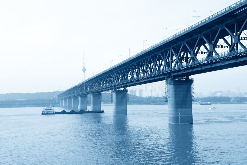 Wuhan yangtze river bridge stock photo. Image of bridge - 17618170