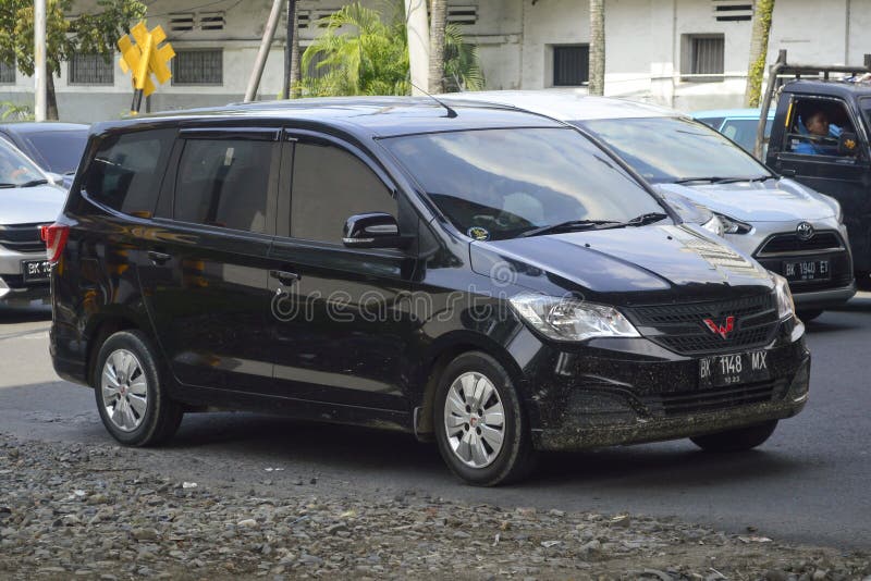 2018 Wuling Confero (Type C) Editorial Image - Image of auto, hatchback ...