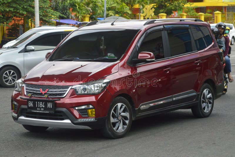 2021 Wuling Confero (Type S) Editorial Photography - Image of ...