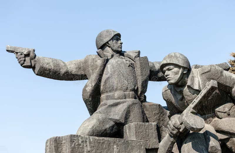 WW2 memorial in Kiev stock photo. Image of bronze, conflict - 26838302