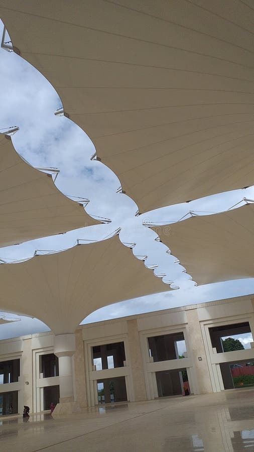 It& X27;s Cool To Rest in an Indonesian Mosque Stock Image - Image of ...