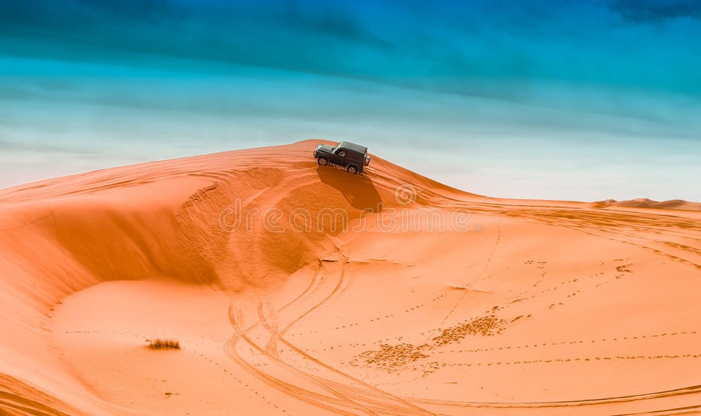 4x4 vehicles and dunes stock image. Image of motorsport - 112371667