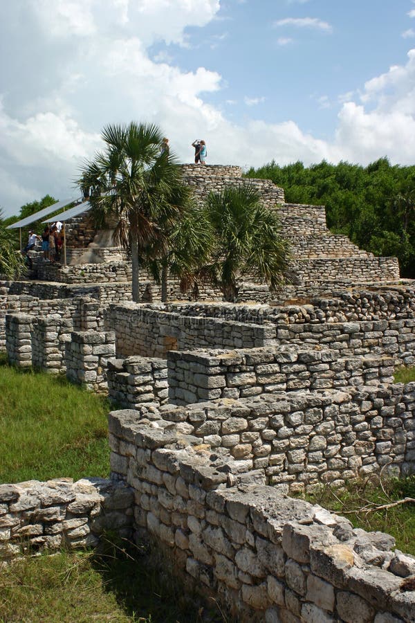 Xcambo Mayan Ruins stock photo. Image of history, tourism - 6897296
