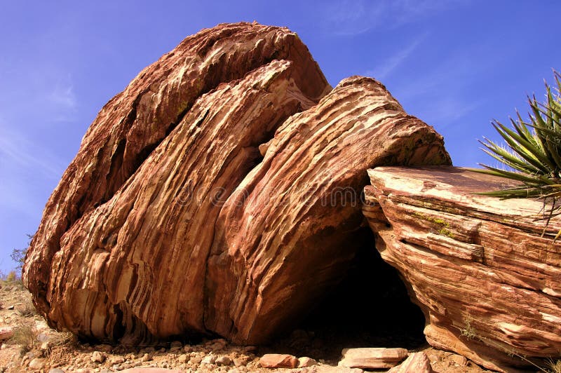 Xisto vermelho foto de stock. Imagem de céu, textura, xisto - 4358658