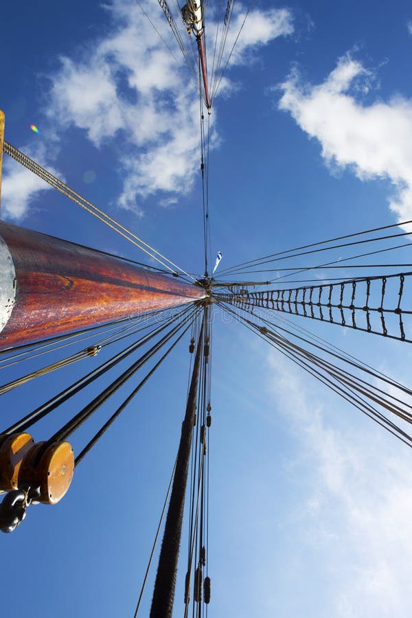 Yacht top of the mast stock photo. Image of ocean, anchor - 39388434