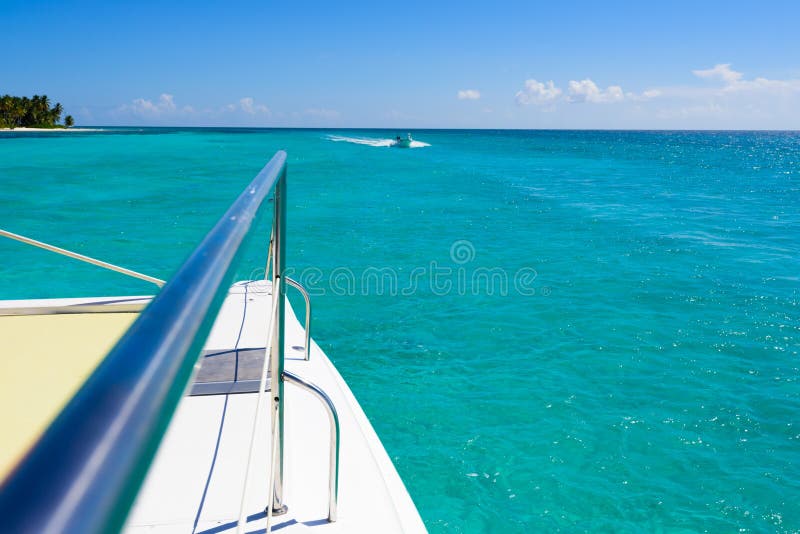 Yacht side view stock photo. Image of backgrounds, aboard - 81206150