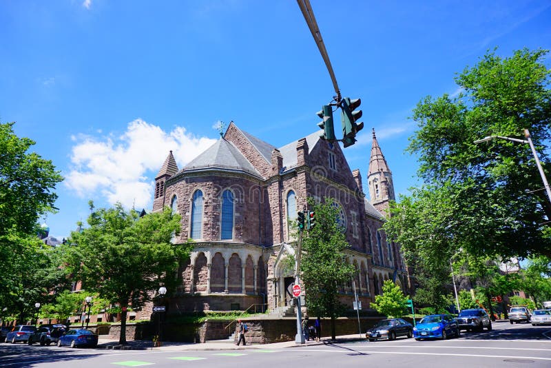 Yale Campus building editorial photography. Image of lake - 95143287