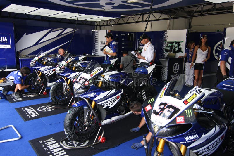 Yamaha YZF R1 SBK Racing Team Editorial Photo - Image of official ...