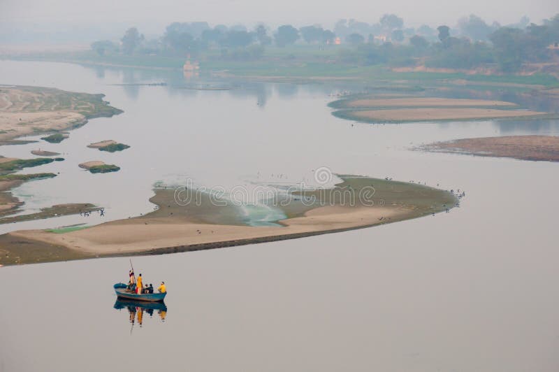 Yamuna River, Agra stock image. Image of boat, people - 184728455