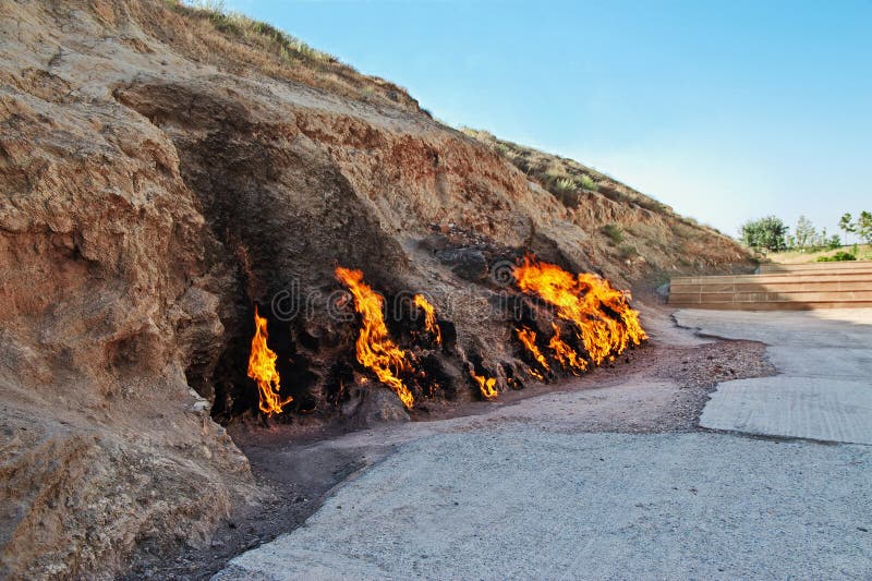 Yanar Dag Natural Fire in Azerbaijan Stock Photo - Image of azerbaycan ...