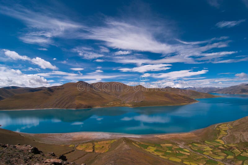 The Yang Lake(Yamzhog Yumco) Stock Photo - Image of mountainwater ...