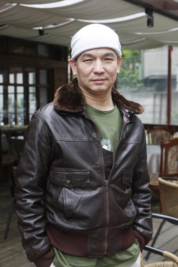 Yang Ze (æ¥Šæ¾¤) editorial photography. Image of poet - 13874482