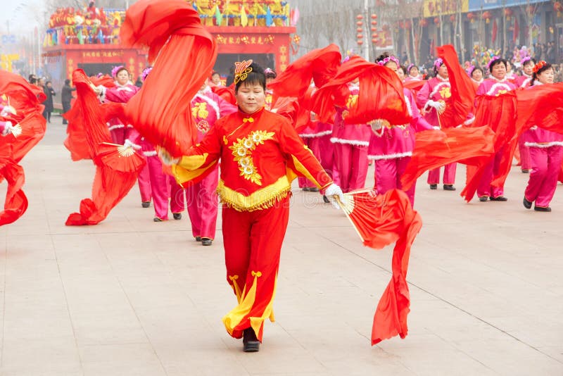 Yangko dance editorial stock image. Image of perform - 29474979