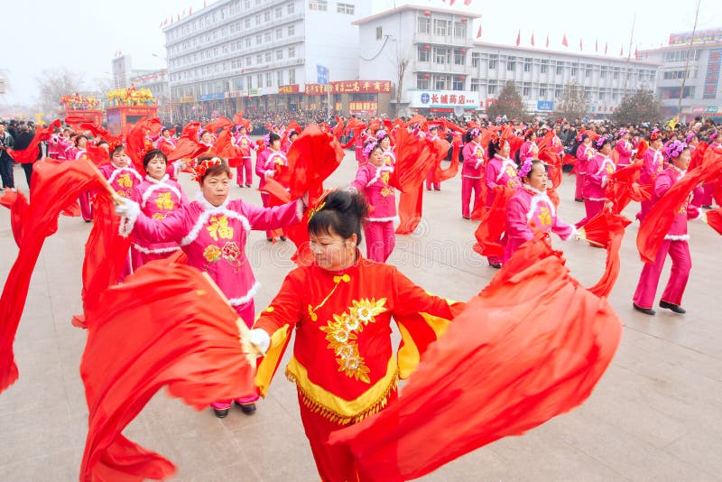 Yangko dance editorial photo. Image of people, festival - 29475036