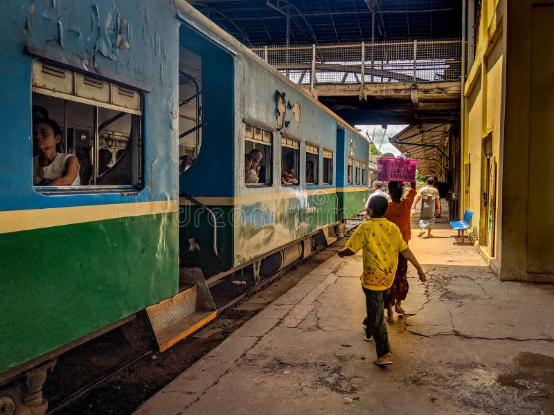 The Yangon Circular Train Waits at the Platform at the Colonial Yangon ...