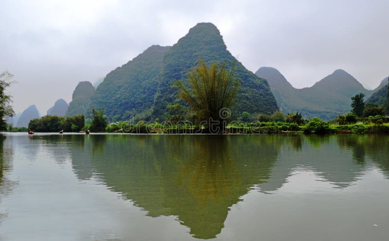 Dam on River Yulong, Amid Karst Hills, Guilin, Guangxi, China. Stock ...
