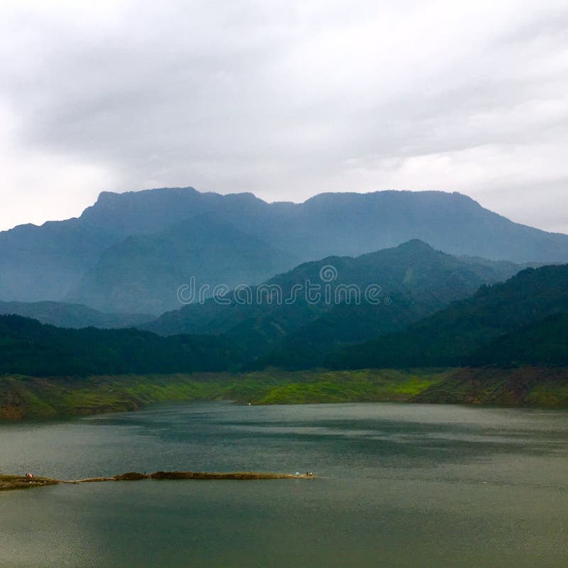 Yanu lake stock photo. Image of wawu, china, green, mountain - 163656286