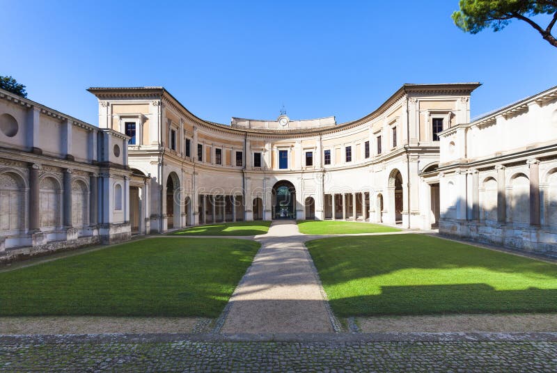 Yard De Villa Giulia Dans La Ville De Rome Photo stock éditorial ...
