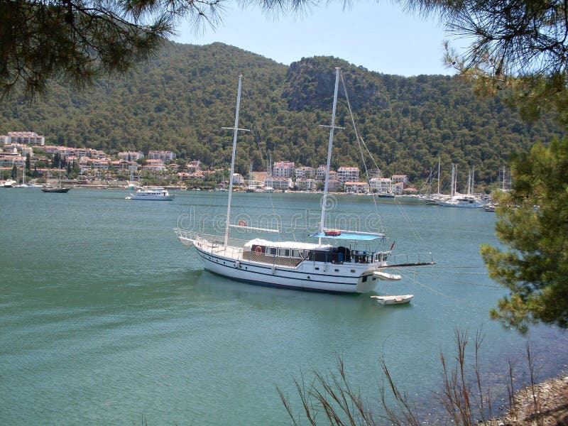 Yate en Fethiye imagen de archivo. Imagen de turco, verano - 34825383