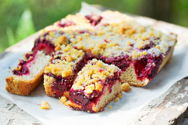 Yeast Crumble Traybake Cake with Cherries Stock Photo - Image of crumb ...