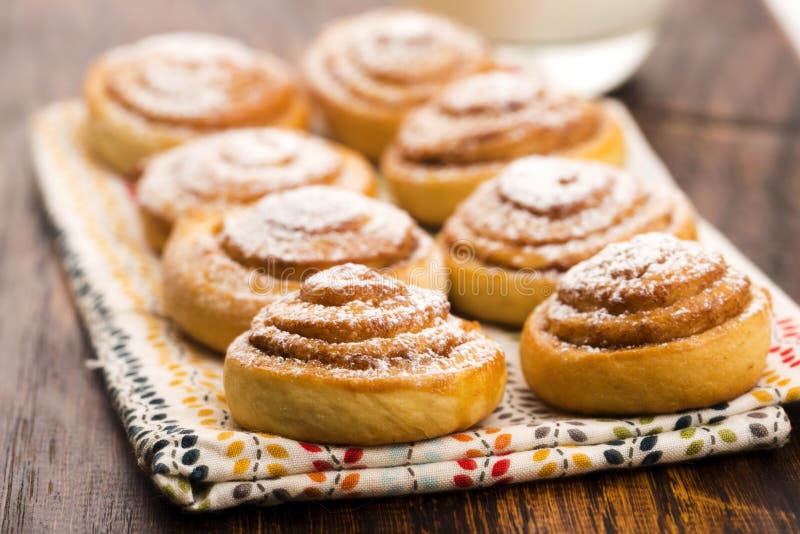 Cinnamon Rolls Yeast Baking Powder Stock Photos - Free & Royalty-Free ...