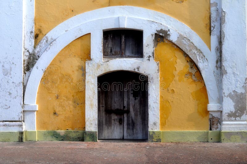 Yellow Arch Wall stock photo. Image of plant, palm, ocean - 12891160